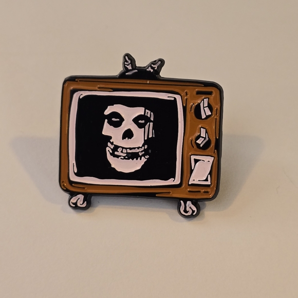 Misfits | Jewelry | Misfits Crimson Ghost Tv Pin | Poshmark